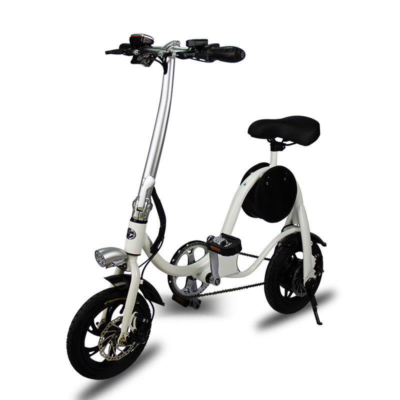 Disc Brake Foldable Electric Scooter 25KM/H Speed With Removable Lithium Battery