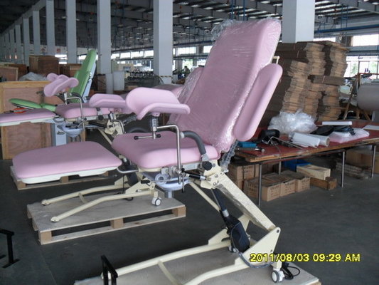 Foldable Portable Gynecological Exam Table High Safety Operating Room Equipment