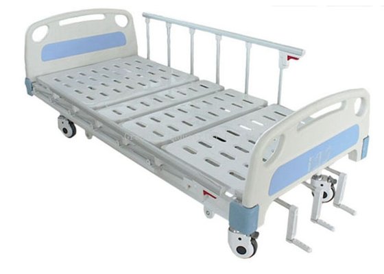 Foldable Metal 3 Crank Hospital Bed Hand Control Comfortable Removable Easy Cleaning