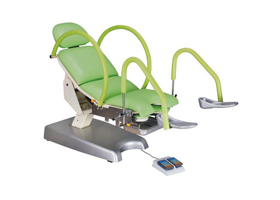 AC 220V 50HZ Gyn Examination Table Gynecological Stirrups Foot Control Available