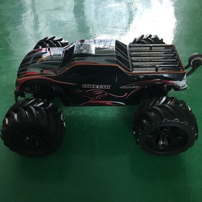 Two Channel Off Road Electric RC Car 2.4GHz 1/10th With Long Range Control Distance