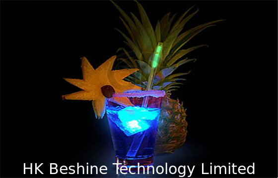 Resuable Button Controlled Glowing Ice Cubes Waterproof With Diamond Shape