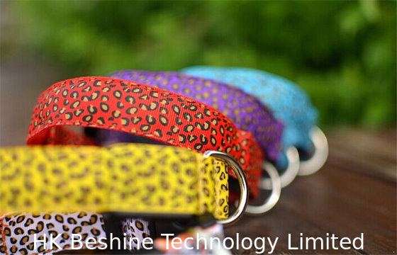 Flashing Safety Comfortable Dogs Led Pet Collar Red Green Yellow With Leopard Printing