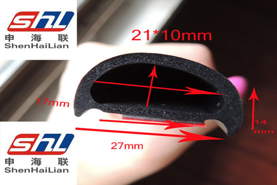 70 Durometer EPDM / PVC Automotive Rubber Seals , Rubber Gasket Seals