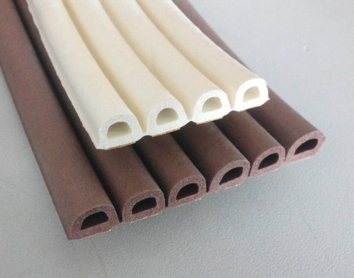 Black Extrusion U - Shaped Rubber Seal , High Elastic And Water-Proof