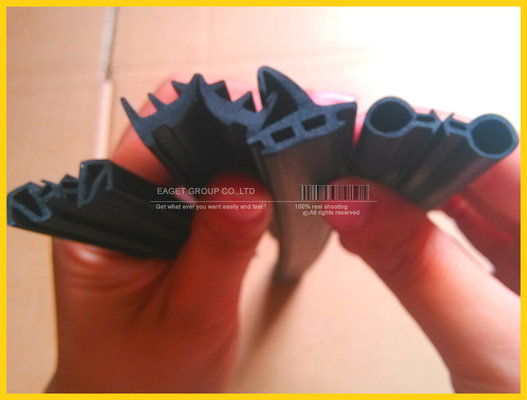 Alluminium windows central rubber seal