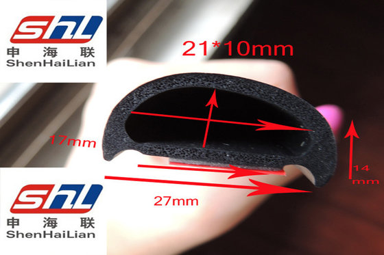 70 Durometer EPDM / PVC Automotive Rubber Seals , Rubber Gasket Seals