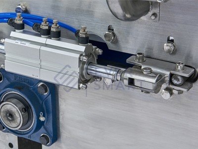 Biscuit stacking machine