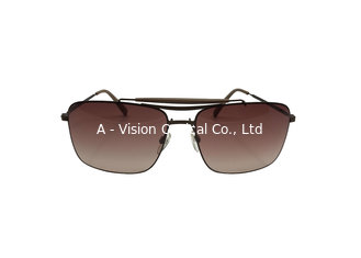 China Lightweight  Men's titanium sunglasses Classic sun shader new design 2018 supplier