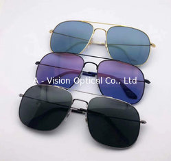 China Rectangle retro metal suunglasses Men Women UV protection 400 fasion designs supplier