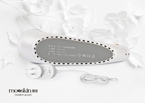 360° Soft Bristle Head Power Cleansing Brush , Battery Powered Face Scrubber