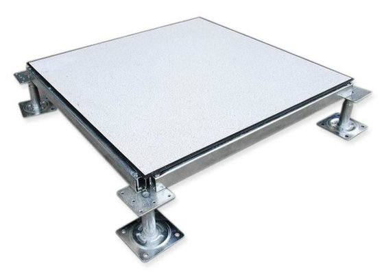 Professional Indoor Static Dissipative Flooring Strong Wearability 600 X 600 mm