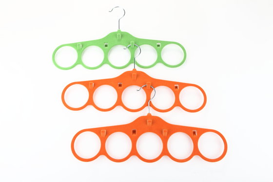 Modern 5 Hole Velvet Scarf Hanger Non Slip Coat Hangers Velvet Touch