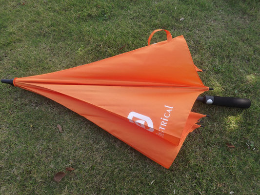 Passez les parapluies faits sur commande de golf de la publicité ouverte d'automobile de vue oranges dans des nervures de 34 pouces