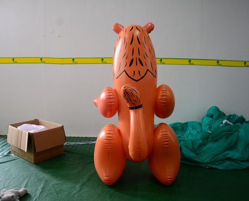 Custom Inflatable Yellow Lion Shape Inflatable Cartoon Animals Model