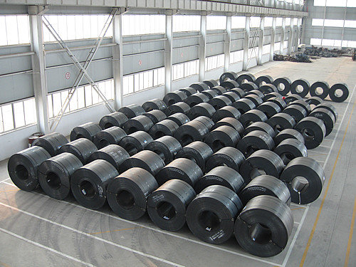 25 MT ASTM A36、SAE 1006、SAE 1008 ホット延スチール コイル、1250年/1500年/1800 ㎜ 幅