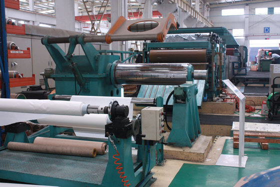 410S は、409L、430 の No.1 表面のつや出しの鋼鉄 3.0mm - 14mm の厚さ、1500mm、1800mm の 2000mm の幅と巻きます