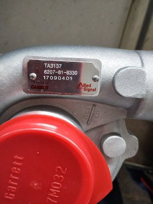 Turbocharger/ Turbo Ta3103, 6207-81-9330 700836-0001 6207-81-8330 6207-81-8331 465636-0116 Komatsu PC200-6 S6d95L