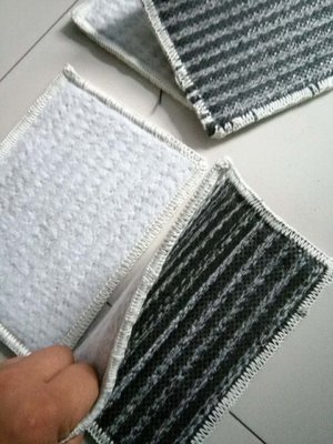 4000 - 6000g Sodium Bentonite Geosynthetic Clay Liner Environmental Protection
