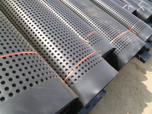 Dimpled Sheet Drainage Membrane , Basement Waterproofing Plastic Sheeting