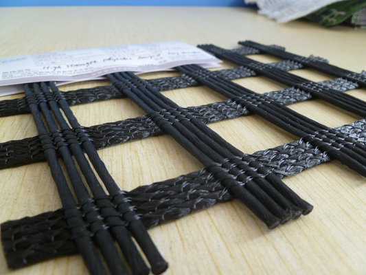 300 - 30KN/M Heavy Duty Polyester Geogrid Fabric For Asphalt Reinforcement / Retaining Wall