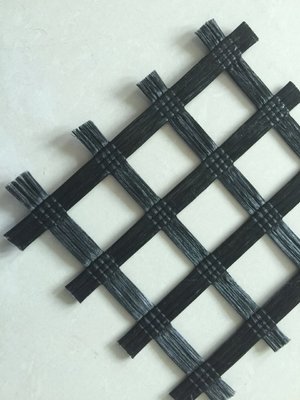 High Tensile Strength Asphalt Reinforcement Geogrid With Water Soluble PVA