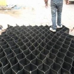 High Temperature Resistance Slope Protection Geocell , Plastic Honeycomb Gravel Stabilizer