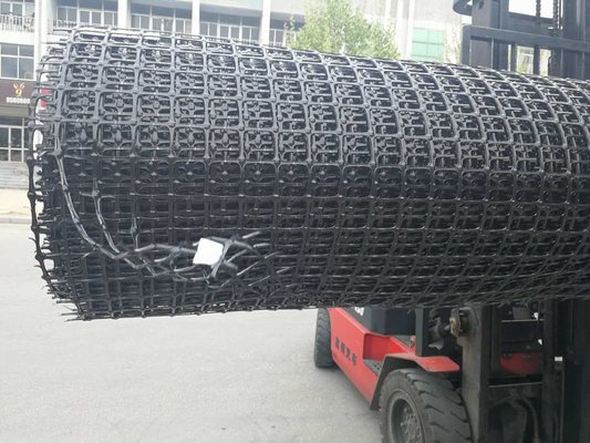 Black PP Plastic Biaxial / HDPE Unixial  Retaining Wall Geogrid 15Kn - 50Kn