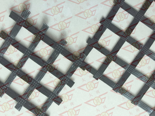 Wrapped Biaxial Polyester / Fiberglass Yarn Asphalt Reinforcement Geogrid  With CE Certificate