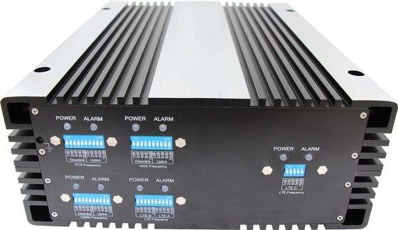 Multi System Digital Phone Signal Booster 250 * 450 * 104mm Low Power Consumption