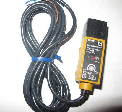 Omron Fiber Amplifier Uint E3X-DA11SE-S 2M