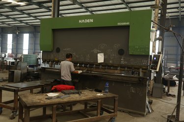 Hebei Shenglong Cabinet Industry Co., Ltd