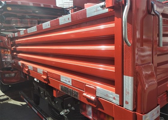 Camioneta de 5 toneladas de Sinotruk Howo para a condução do assistente do transporte
