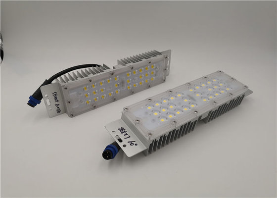 8500lm Led Lamp Module , 298 * 70 * 49.5mm DC48 - 61V Industrial Led Module For Street Light