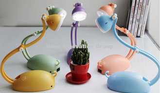 China Mini Unique High Power Led Computer Desk Light Study Table Lamp DL7003 supplier