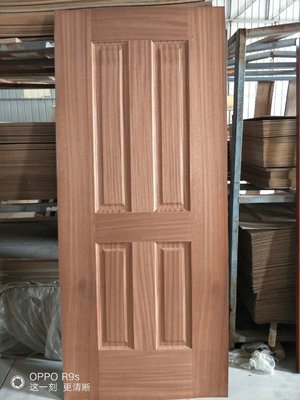 Low Moisture Content Decorative Door Skins , Door Veneer Skins Natural Sapele Moulded