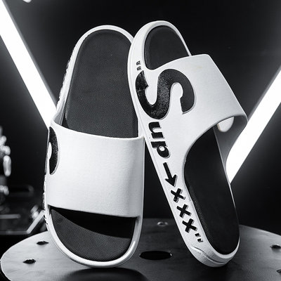 Outdoor Thick Sole Men Slippers Non Slip Summer Breathable Slippers