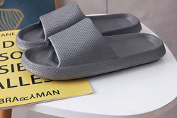 Women slide slippers anti-slip quick drying super soft thick sole Men sandals couple home indoor shoes in stock
