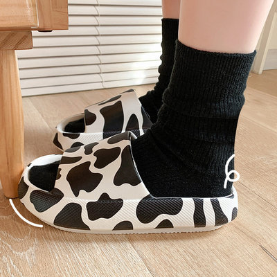 2022 new couple non-slip cute Printed pattern fashion casual shoes women summer home thick bottom sandals and slippers