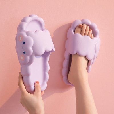 Hot selling Cute Clouds Light Weight Soft Sole Anti-slip summer Indoor slippers in stock eva sandals women