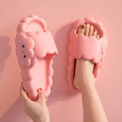 Hot selling Cute Clouds Light Weight Soft Sole Anti-slip summer Indoor slippers in stock eva sandals women
