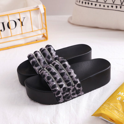 Hot Wholesale Shoes Latest Summer Women Sandals leopard grain flat cloud slides Comfortable ladies slippers