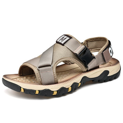 Fashion trend Summer 2022 new man Sandal non-slip outdoor Beach shoes casual slippers for men wholesale