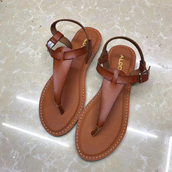 Factory supply fashion breathable flat Slippers Summer sandals women soft sole non-slip flip flops wholesale