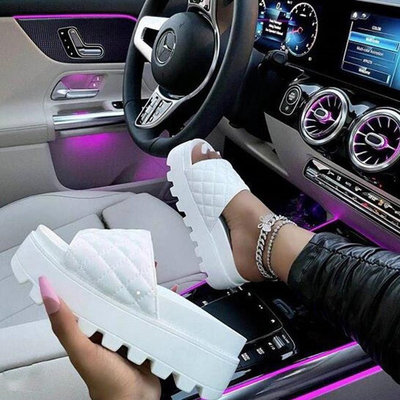 Comfortable and stylish New women thick sole non-slip beautiful casual shoes solid color large size ladies slippers high sandals