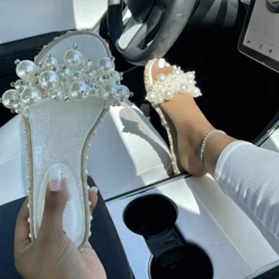 New fashion style pearl flat sandals large size slide slippers hot sale solid color outdoor non-slip shoes for women