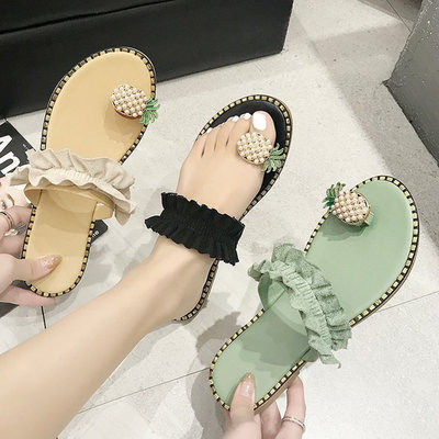 Wholesale Large size lace upper sandals women 2022 new fashion pineapple decoration Flat flip flops summer beach shoes