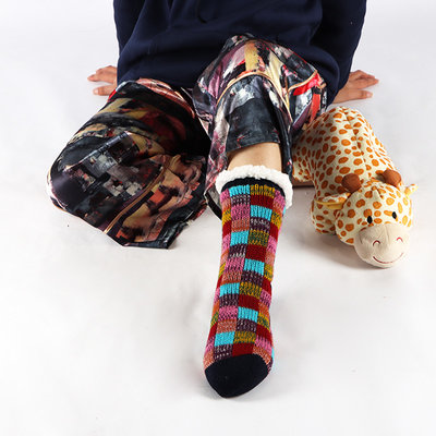 2021 wholesale women's winter grid pattern knitted thick warm medium length socks with fluffy fur ladies Plaid stocking