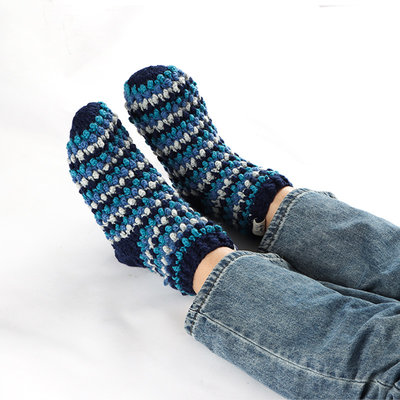 Custom Fashion Cute Stripes Winter Women Thick Thermal Fuzzy Christmas Fluffy socks blue striped floor Socks