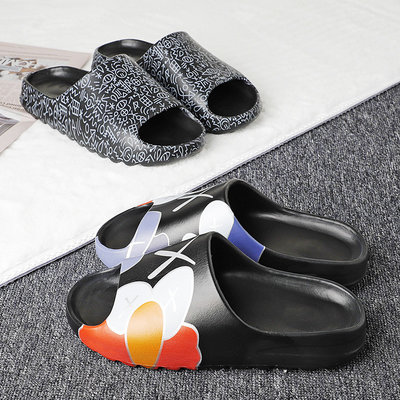 Factory price fashion trend Summer Graffiti Ladies soft sole Sandals Slides Beach Platform Slippers For Women